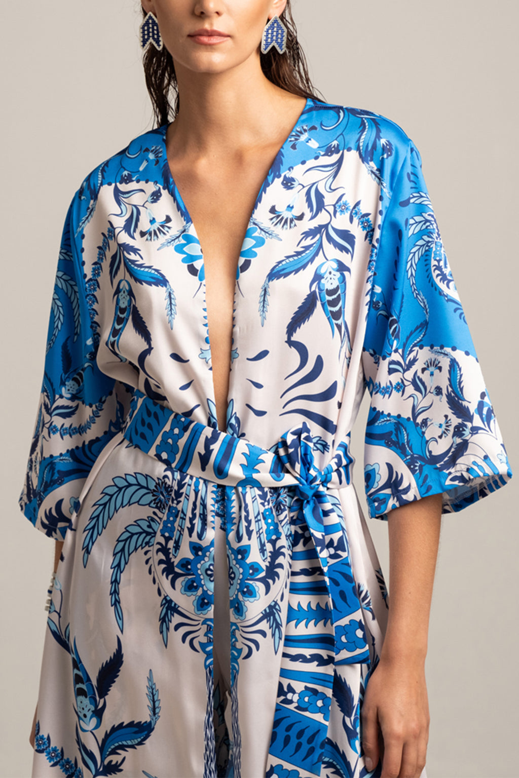 SILKY KIMONO "DAMASK" WHITE/BLUE – Lemoni