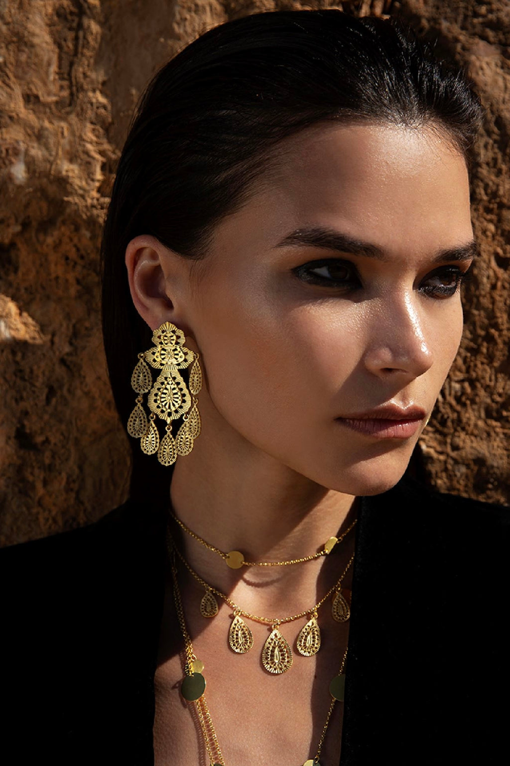 Buy ANTONIA KARRA Gold Trevi long Necklace – Lemoni